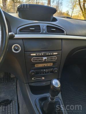 Pelēks Renault Laguna 2005 Rīga, ar dzinēja tilpumu 1.90 L un nobraukumu 210 tūkst. km par 1100 €, foto 11 vietnē AUTOMOTO.COM.LV