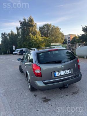 Grey Renault Laguna 2005 in Liepaja, with an engine capacity of 1.90 L and mileage of 395 thousand km for 900 €, photo 6 on AUTOMOTO.COM.LV