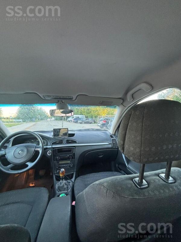 Grey Renault Laguna 2005 in Liepaja, with an engine capacity of 1.90 L and mileage of 395 thousand km for 900 €, photo 9 on AUTOMOTO.COM.LV