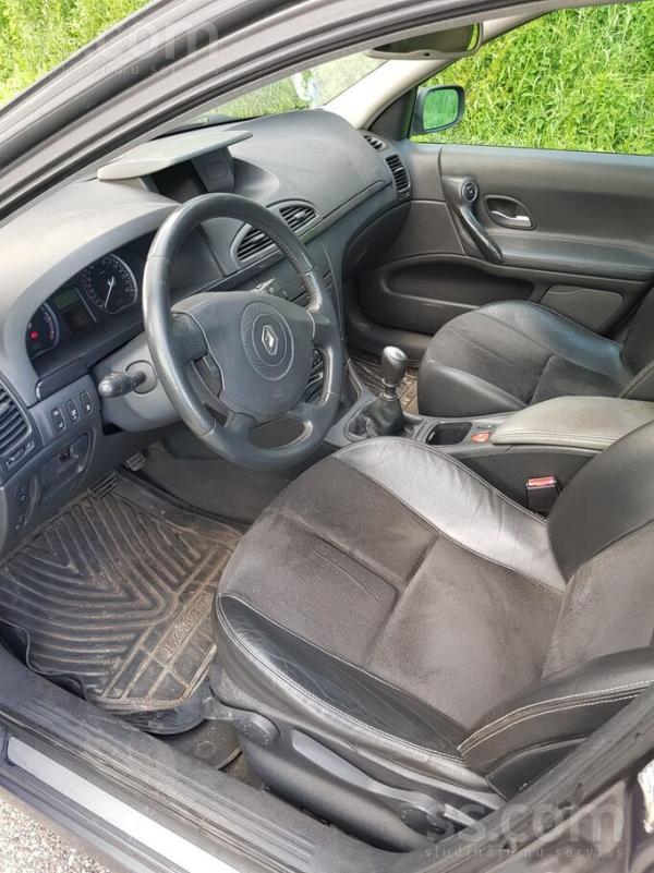Grey Renault Laguna 2006 in Riga, with an engine capacity of 1.90 L and mileage of 336 thousand km for 1200 €, photo 4 on AUTOMOTO.COM.LV