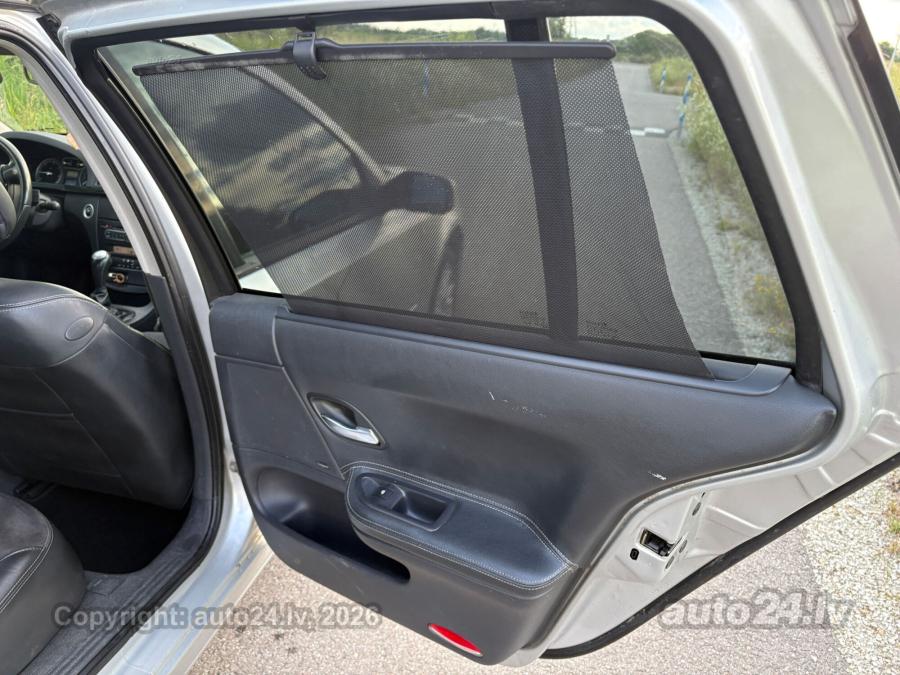Pelēks Renault Laguna 2007 Tallina, ar dzinēja tilpumu 1.90 L un nobraukumu 250 tūkst. km par 1800 €, foto 17 vietnē AUTOMOTO.COM.LV