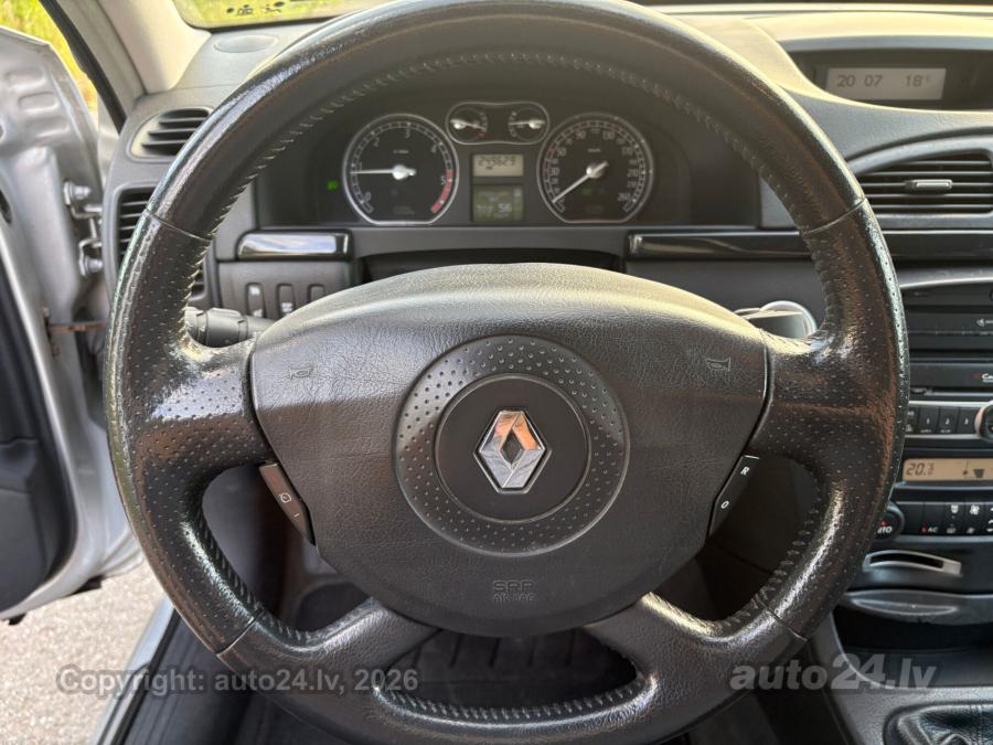 Pelēks Renault Laguna 2007 Tallina, ar dzinēja tilpumu 1.90 L un nobraukumu 250 tūkst. km par 1800 €, foto 21 vietnē AUTOMOTO.COM.LV