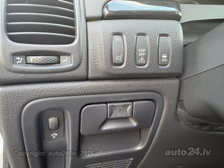 Pelēks Renault Laguna 2007 Tallina, ar dzinēja tilpumu 1.90 L un nobraukumu 250 tūkst. km par 1800 €, foto 25 vietnē AUTOMOTO.COM.LV