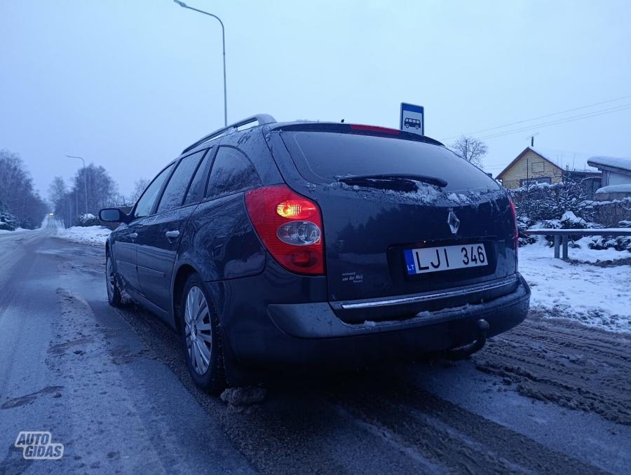 Pelēks Renault Laguna 2008 Kauņa, ar dzinēja tilpumu 1.90 L un nobraukumu 304 tūkst. km par 1100 €, foto 5 vietnē AUTOMOTO.COM.LV