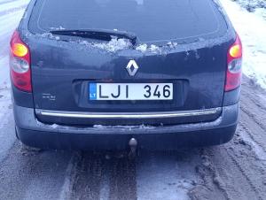Pelēks Renault Laguna 2008 Kauņa, ar dzinēja tilpumu 1.90 L un nobraukumu 304 tūkst. km par 1100 €, foto 7 vietnē AUTOMOTO.COM.LV