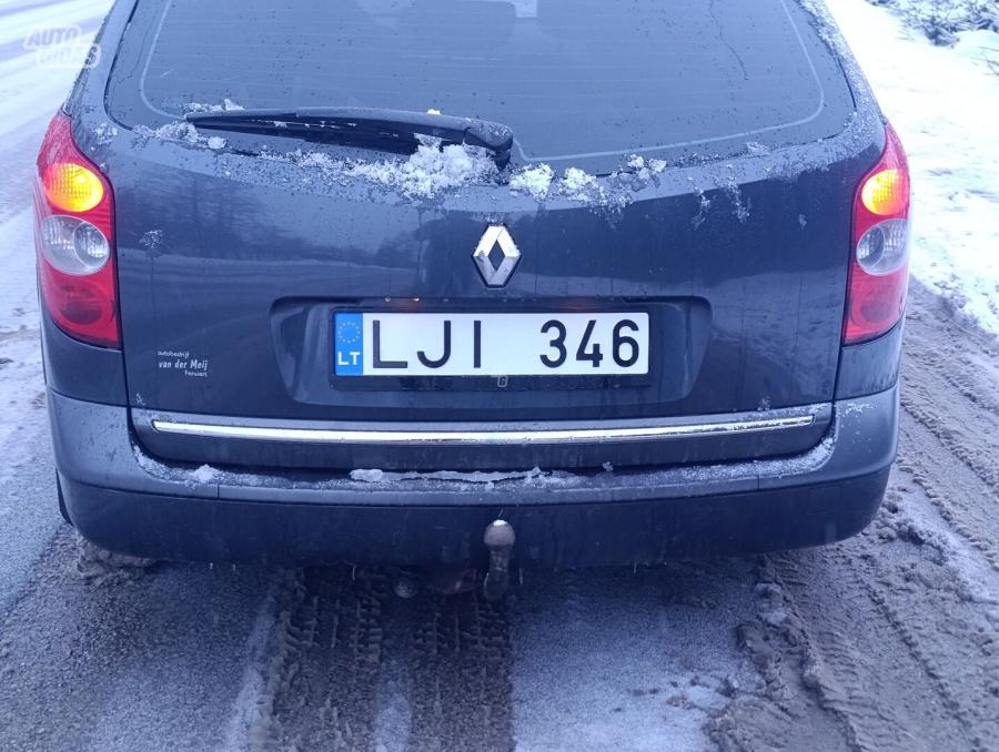 Pelēks Renault Laguna 2008 Kauņa, ar dzinēja tilpumu 1.90 L un nobraukumu 304 tūkst. km par 1100 €, foto 7 vietnē AUTOMOTO.COM.LV