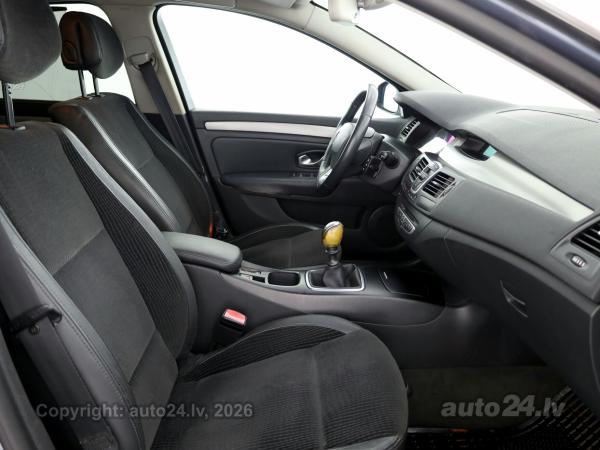 Pelēks Renault Laguna 2008 Tallina, ar dzinēja tilpumu 2.00 L un nobraukumu 352 tūkst. km par 1699 €, foto 6 vietnē AUTOMOTO.COM.LV