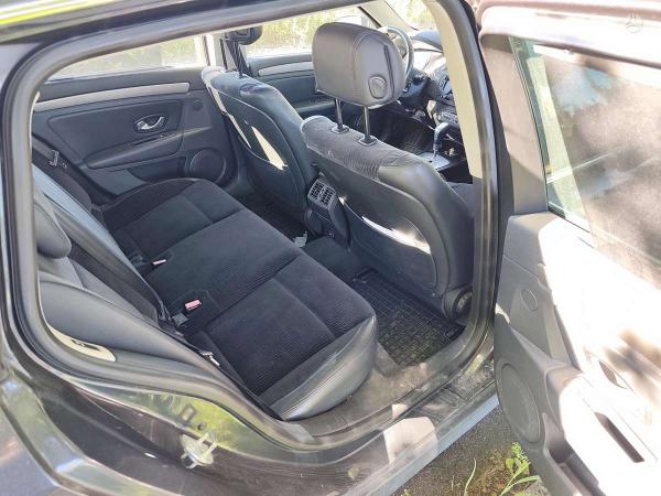 Pelēks Renault Laguna 2008 Kretinga, ar dzinēja tilpumu 2.00 L un nobraukumu 282 tūkst. km par 1000 €, foto 6 vietnē AUTOMOTO.COM.LV