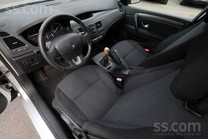 Pelēks Renault Laguna 2008 Jelgava, ar dzinēja tilpumu 1.50 L un nobraukumu 0 tūkst. km par 2350 €, foto 9 vietnē AUTOMOTO.COM.LV