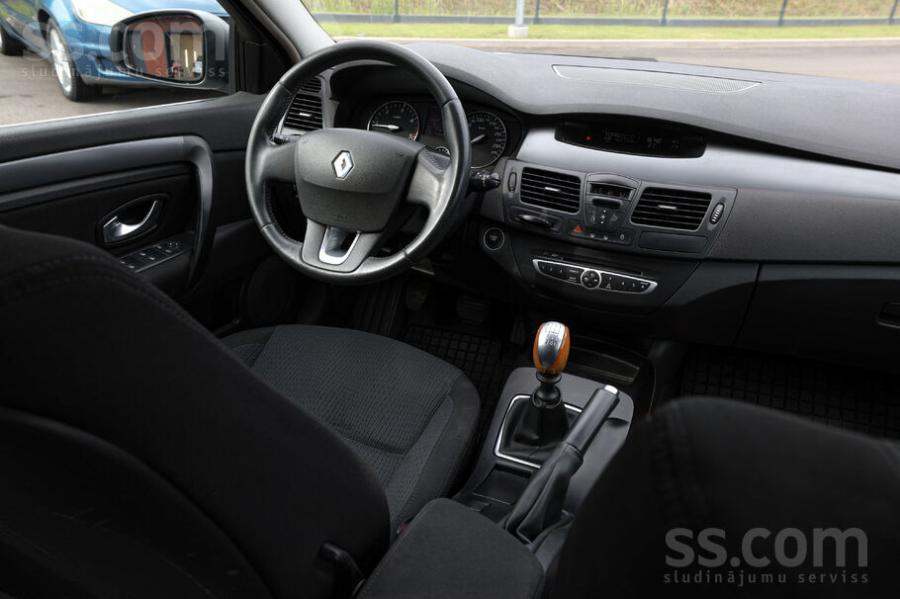 Pelēks Renault Laguna 2008 Jelgava, ar dzinēja tilpumu 1.50 L un nobraukumu 0 tūkst. km par 2350 €, foto 13 vietnē AUTOMOTO.COM.LV