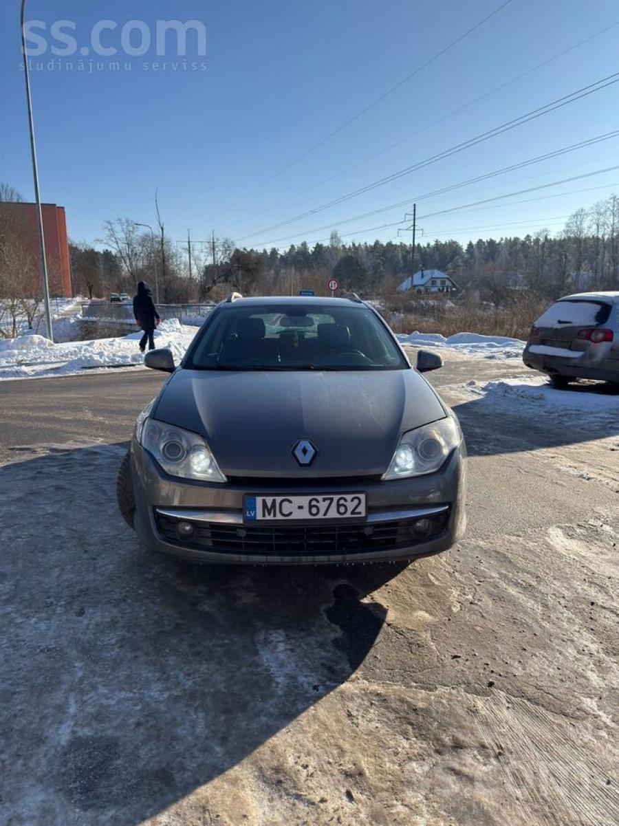 Pelēks Renault Laguna 2009 Rīga, ar dzinēja tilpumu 2.00 L un nobraukumu 352 tūkst. km par 2300 €, foto 1 vietnē AUTOMOTO.COM.LV