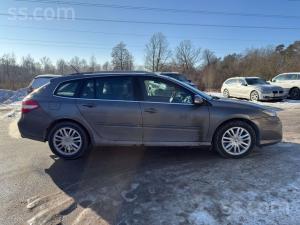 Pelēks Renault Laguna 2009 Rīga, ar dzinēja tilpumu 2.00 L un nobraukumu 352 tūkst. km par 2300 €, foto 3 vietnē AUTOMOTO.COM.LV