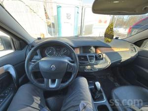 Pelēks Renault Laguna 2009 Rīga, ar dzinēja tilpumu 2.00 L un nobraukumu 352 tūkst. km par 2300 €, foto 8 vietnē AUTOMOTO.COM.LV