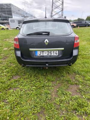 Grey Renault Laguna 2009 in Riga, with an engine capacity of 2.00 L and mileage of 304 thousand km for 1950 €, photo 5 on AUTOMOTO.COM.LV