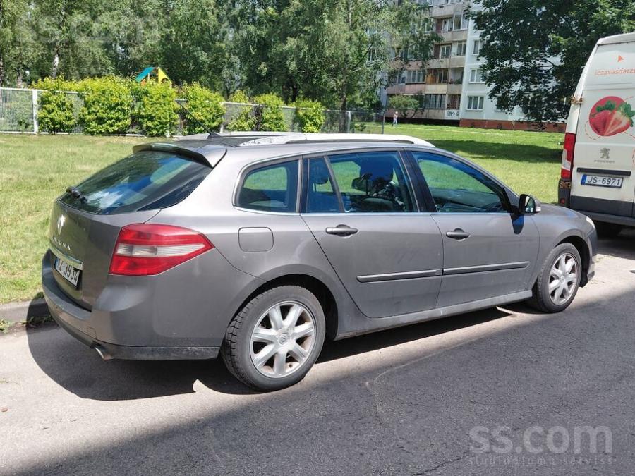 Pelēks Renault Laguna 2009 Rīga, ar dzinēja tilpumu 2.00 L un nobraukumu 300 tūkst. km par 1100 €, foto 6 vietnē AUTOMOTO.COM.LV