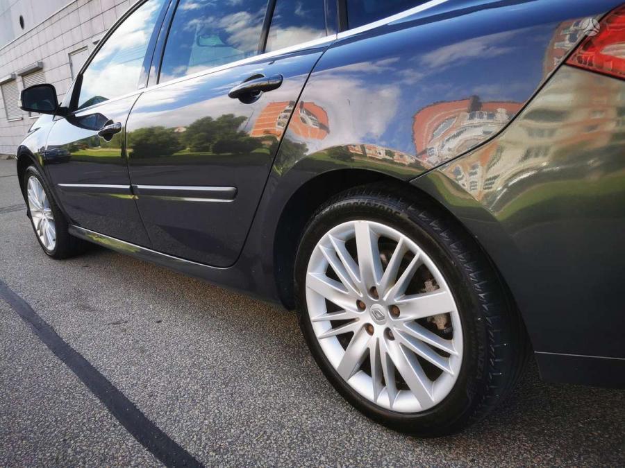 Pelēks Renault Laguna 2009 Klaipėda, ar dzinēja tilpumu 2.00 L un nobraukumu 194 tūkst. km par 3100 €, foto 15 vietnē AUTOMOTO.COM.LV