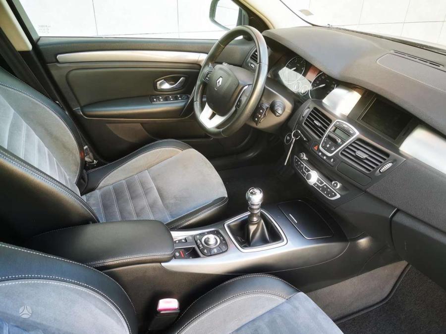 Pelēks Renault Laguna 2009 Klaipėda, ar dzinēja tilpumu 2.00 L un nobraukumu 194 tūkst. km par 3100 €, foto 17 vietnē AUTOMOTO.COM.LV