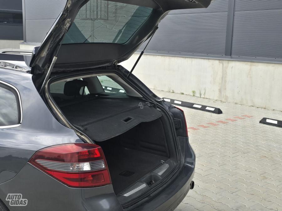 Grey Renault Laguna 2010 in Siauliai, with an engine capacity of 2.00 L and mileage of 269 thousand km for 2000 €, photo 8 on AUTOMOTO.COM.LV