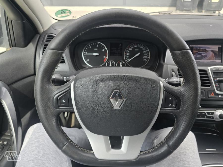 Grey Renault Laguna 2010 in Siauliai, with an engine capacity of 2.00 L and mileage of 269 thousand km for 2000 €, photo 16 on AUTOMOTO.COM.LV