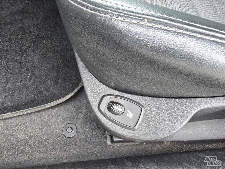 Grey Renault Laguna 2010 in Siauliai, with an engine capacity of 2.00 L and mileage of 269 thousand km for 2000 €, photo 21 on AUTOMOTO.COM.LV