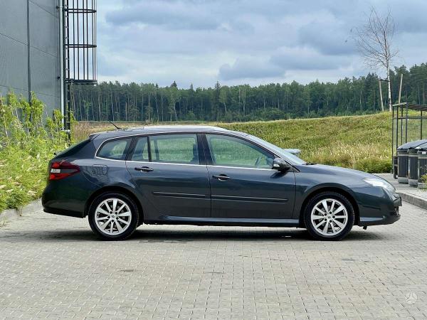 Pelēks Renault Laguna 2010 Viļņa, ar dzinēja tilpumu 1.46 L un nobraukumu 307 tūkst. km par 2990 €, foto 7 vietnē AUTOMOTO.COM.LV