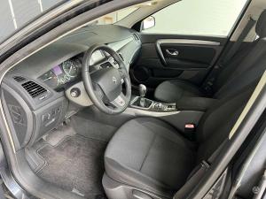 Grey Renault Laguna 2010 in Vilnius, with an engine capacity of 1.46 L and mileage of 307 thousand km for 2990 €, photo 24 on AUTOMOTO.COM.LV