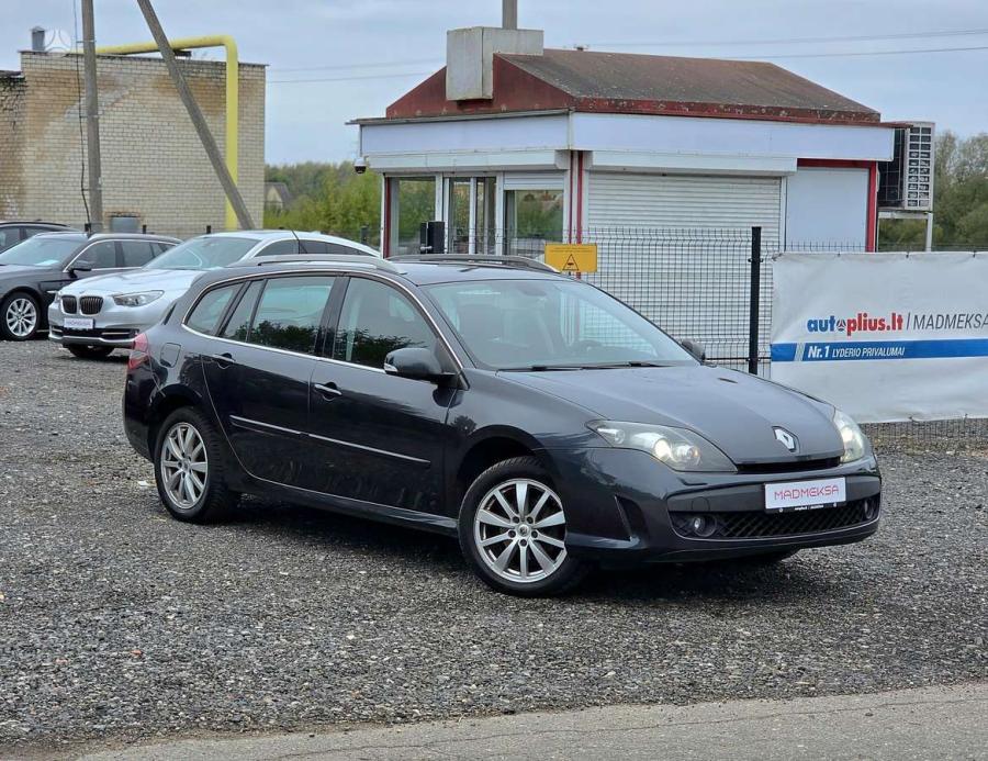 Pelēks Renault Laguna 2010 Elektrėnai, ar dzinēja tilpumu 1.46 L un nobraukumu 307 tūkst. km par 2990 €, foto 5 vietnē AUTOMOTO.COM.LV