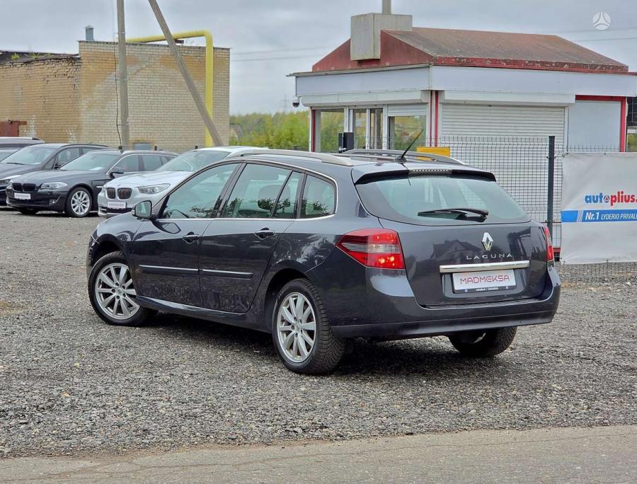 Pelēks Renault Laguna 2010 Elektrėnai, ar dzinēja tilpumu 1.46 L un nobraukumu 307 tūkst. km par 2990 €, foto 6 vietnē AUTOMOTO.COM.LV