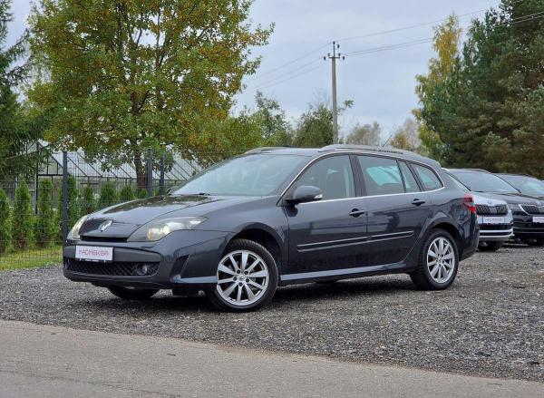 Renault Laguna 2010 ElektrÄnai vietnÄ PelÄks Renault Laguna 2010 ElektrÄnai, ar dzinÄja tilpumu 1.46 L un nobraukumu 307 tÅ«kst. km par 2990 ā¬, foto 8 vietnÄ AUTOMOTO.COM.LV