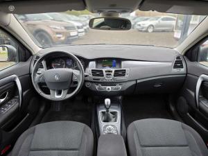 Pelēks Renault Laguna 2010 Elektrėnai, ar dzinēja tilpumu 1.46 L un nobraukumu 307 tūkst. km par 2990 €, foto 16 vietnē AUTOMOTO.COM.LV
