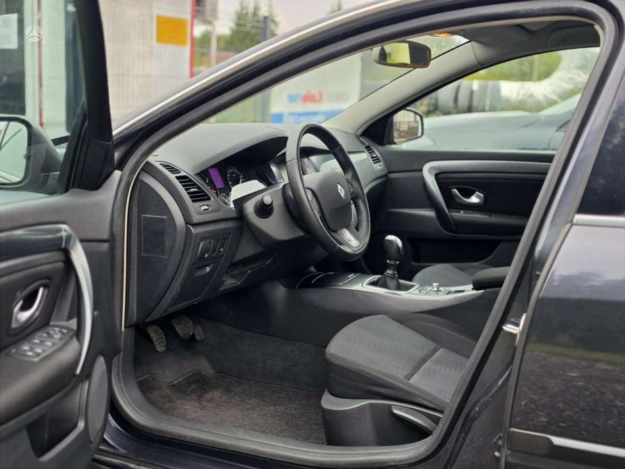 Pelēks Renault Laguna 2010 Elektrėnai, ar dzinēja tilpumu 1.46 L un nobraukumu 307 tūkst. km par 2990 €, foto 17 vietnē AUTOMOTO.COM.LV