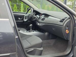 Pelēks Renault Laguna 2010 Elektrėnai, ar dzinēja tilpumu 1.46 L un nobraukumu 307 tūkst. km par 2990 €, foto 19 vietnē AUTOMOTO.COM.LV