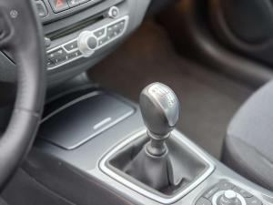 Pelēks Renault Laguna 2010 Elektrėnai, ar dzinēja tilpumu 1.46 L un nobraukumu 307 tūkst. km par 2990 €, foto 25 vietnē AUTOMOTO.COM.LV
