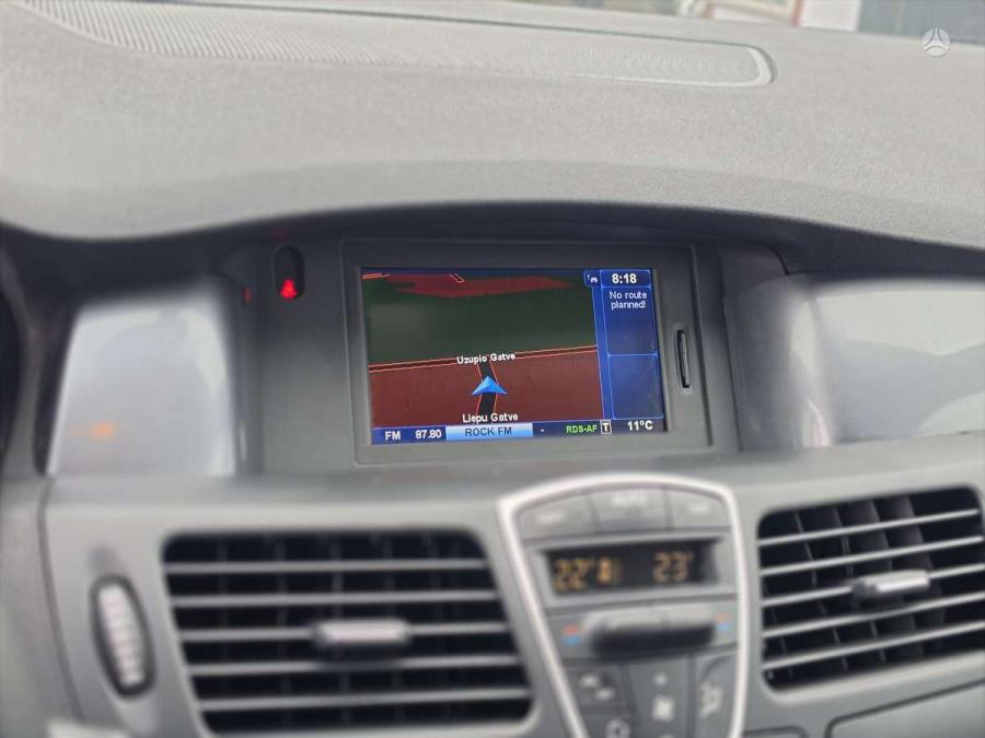 Pelēks Renault Laguna 2010 Elektrėnai, ar dzinēja tilpumu 1.46 L un nobraukumu 307 tūkst. km par 2990 €, foto 28 vietnē AUTOMOTO.COM.LV