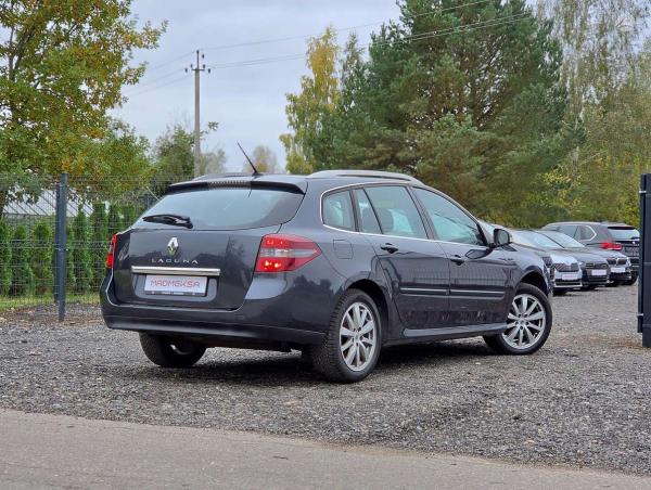 Renault Laguna 2010 Elektrėnai vietnē Pelēks Renault Laguna 2010 Elektrėnai, ar dzinēja tilpumu 1.46 L un nobraukumu 307 tūkst. km par 2990 €, foto 3 vietnē AUTOMOTO.COM.LV