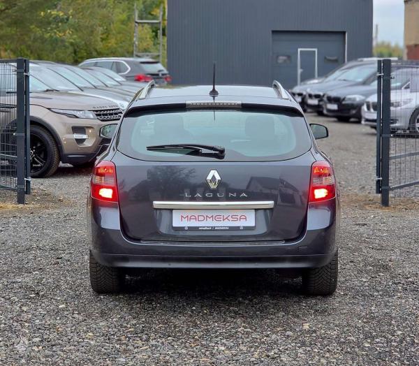 Renault Laguna 2010 Elektrėnai vietnē Pelēks Renault Laguna 2010 Elektrėnai, ar dzinēja tilpumu 1.46 L un nobraukumu 307 tūkst. km par 2990 €, foto 7 vietnē AUTOMOTO.COM.LV