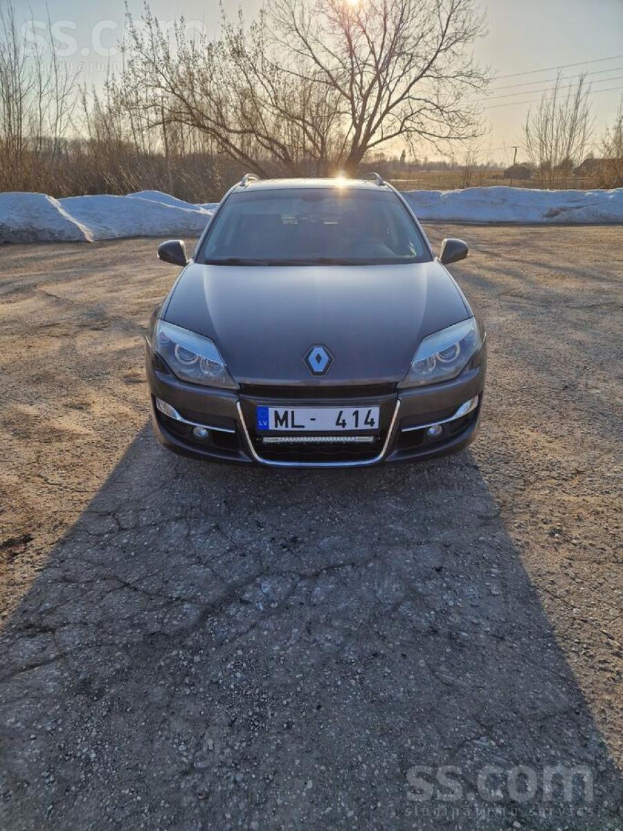 Pelēks Renault Laguna 2011 Daugavpils, ar dzinēja tilpumu 2.00 L un nobraukumu 296 tūkst. km par 3600 €, foto 9 vietnē AUTOMOTO.COM.LV