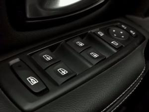 Grey Renault Laguna 2011 in Riga, with an engine capacity of 2.00 L and mileage of 230 thousand km for 3690 €, photo 16 on AUTOMOTO.COM.LV