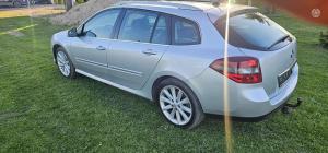 Pelēks Renault Laguna 2011 Marijampole, ar dzinēja tilpumu 1.46 L un nobraukumu 240 tūkst. km par 3500 €, foto 6 vietnē AUTOMOTO.COM.LV