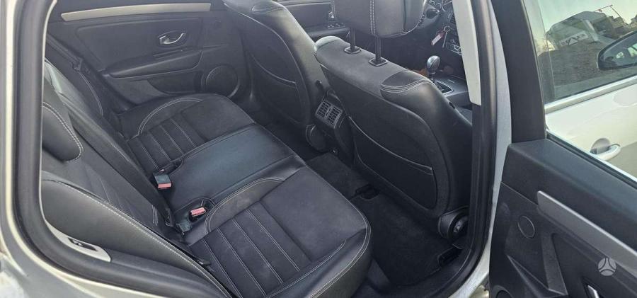 Pelēks Renault Laguna 2011 Marijampole, ar dzinēja tilpumu 1.46 L un nobraukumu 240 tūkst. km par 3500 €, foto 8 vietnē AUTOMOTO.COM.LV