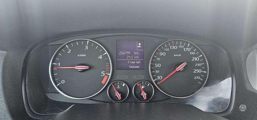 Pelēks Renault Laguna 2011 Marijampole, ar dzinēja tilpumu 1.46 L un nobraukumu 240 tūkst. km par 3500 €, foto 14 vietnē AUTOMOTO.COM.LV