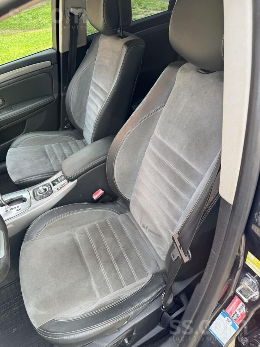 Pelēks Renault Laguna 2011 Daugavpils, ar dzinēja tilpumu 2.00 L un nobraukumu 313 tūkst. km par 3500 €, foto 8 vietnē AUTOMOTO.COM.LV