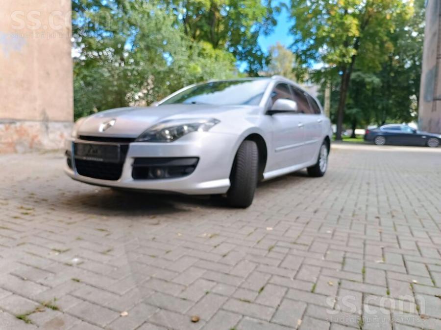 Pelēks Renault Laguna 2012 Rīga, ar dzinēja tilpumu 1.50 L un nobraukumu 314 tūkst. km par 2990 €, foto 1 vietnē AUTOMOTO.COM.LV