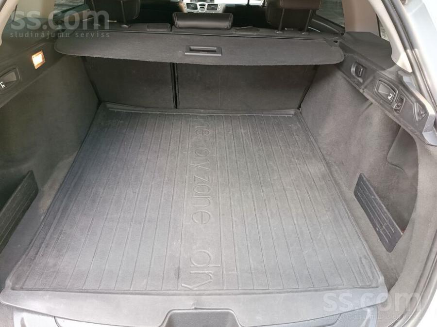 Pelēks Renault Laguna 2012 Rīga, ar dzinēja tilpumu 1.50 L un nobraukumu 314 tūkst. km par 2990 €, foto 11 vietnē AUTOMOTO.COM.LV