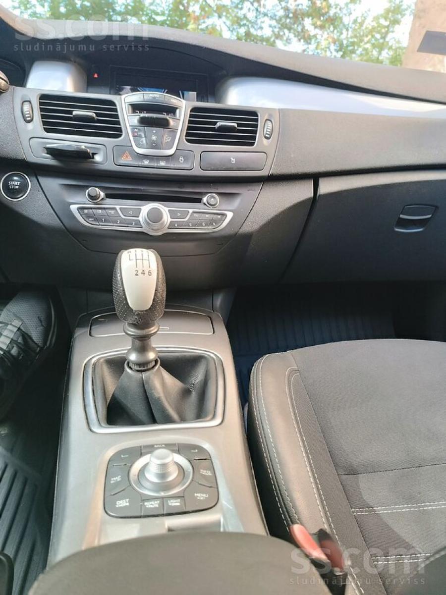 Pelēks Renault Laguna 2012 Rīga, ar dzinēja tilpumu 1.50 L un nobraukumu 314 tūkst. km par 2990 €, foto 16 vietnē AUTOMOTO.COM.LV