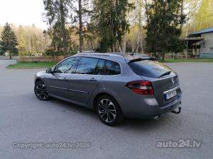 Grey Renault Laguna 2015 in Tallinn, with an engine capacity of 1.50 L and mileage of 198 thousand km for 7500 €, photo 7 on AUTOMOTO.COM.LV