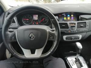 Grey Renault Laguna 2015 in Tallinn, with an engine capacity of 1.50 L and mileage of 198 thousand km for 7500 €, photo 15 on AUTOMOTO.COM.LV