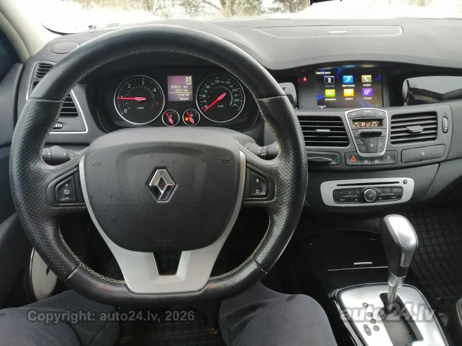 Grey Renault Laguna 2015 in Tallinn, with an engine capacity of 1.50 L and mileage of 198 thousand km for 7500 €, photo 15 on AUTOMOTO.COM.LV