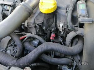 Grey Renault Laguna 2015 in Tallinn, with an engine capacity of 1.50 L and mileage of 198 thousand km for 7500 €, photo 28 on AUTOMOTO.COM.LV