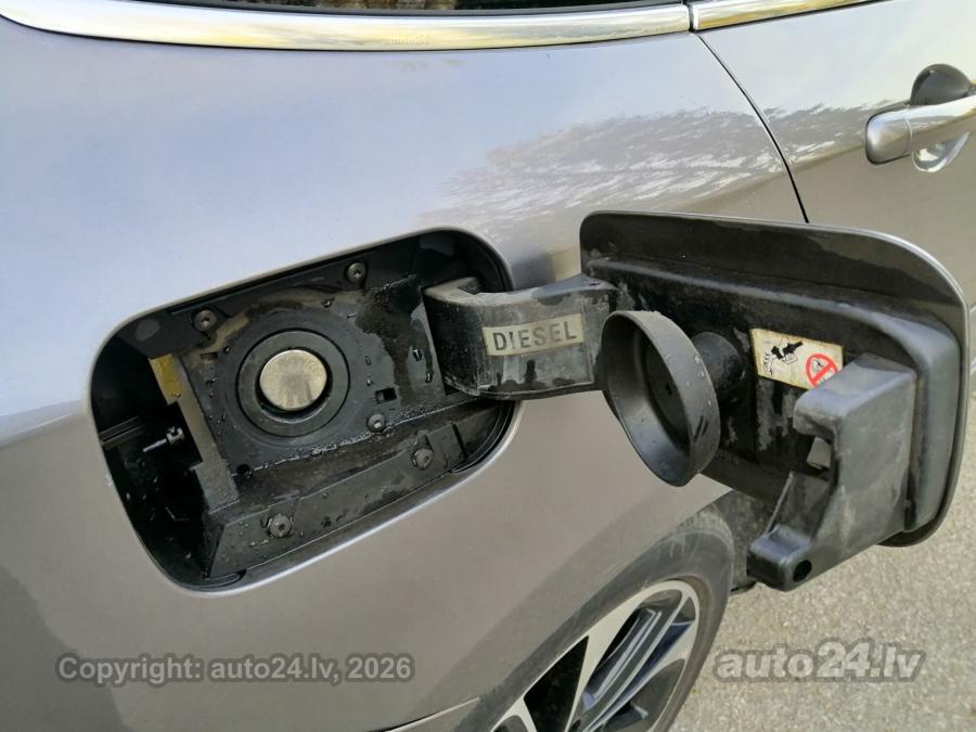 Grey Renault Laguna 2015 in Tallinn, with an engine capacity of 1.50 L and mileage of 198 thousand km for 7500 €, photo 29 on AUTOMOTO.COM.LV